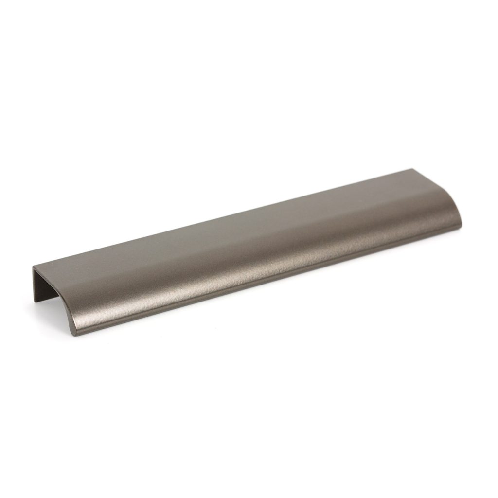 MOMO ONA LIP PULL HANDLE 128MM METALLIC GREY - Avoca Architechtural